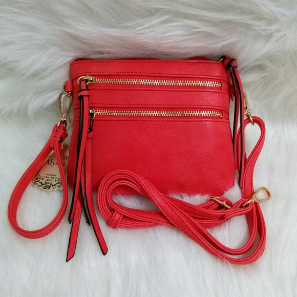 Alyssa | Bags | New Coral Handbag | Poshmark